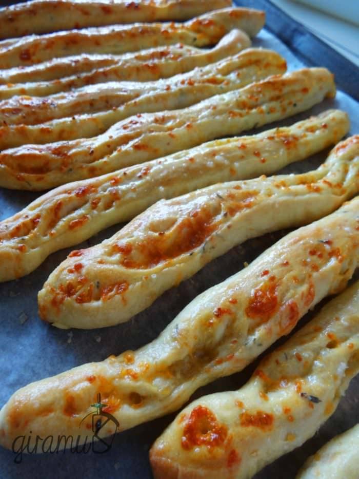 The BEST garlic breadsticks