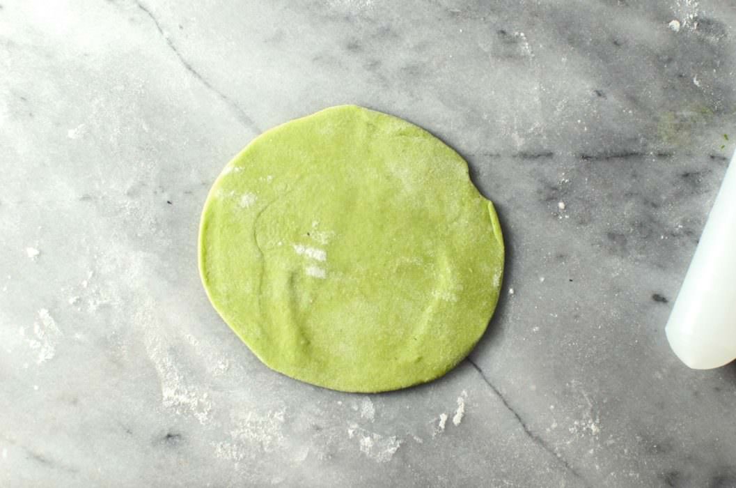 How to make Green Dumpling Dough (Potsticker Dough) - The Flavor Bender