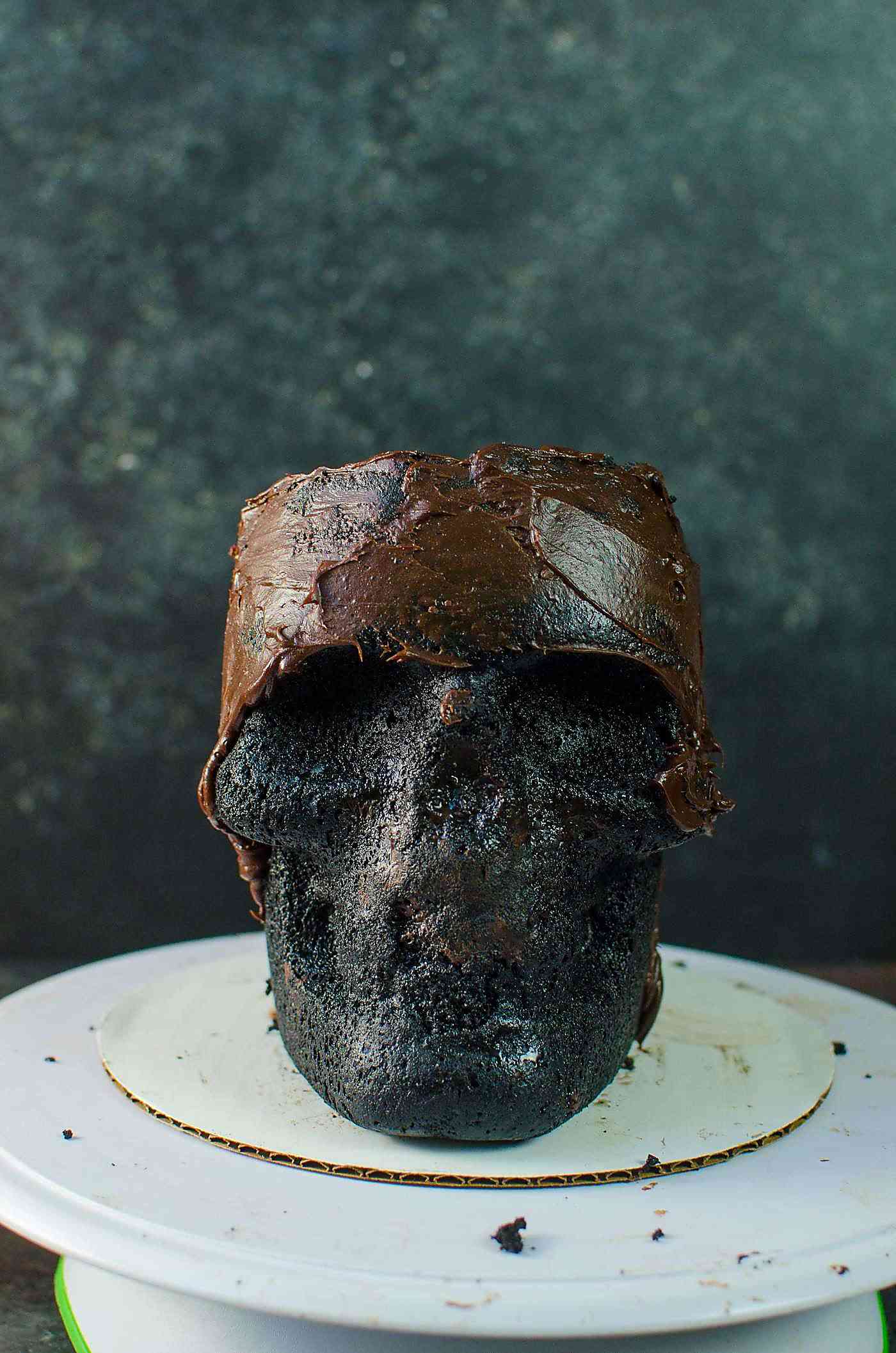 Chocolate Skull Cake (Halloween Cake Recipe) - The Flavor Bender