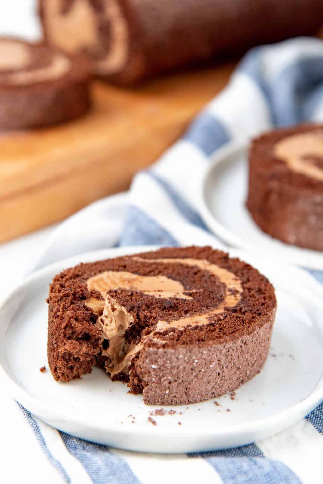 Chocolate Swiss Roll Cake Recipe - The Flavor Bender