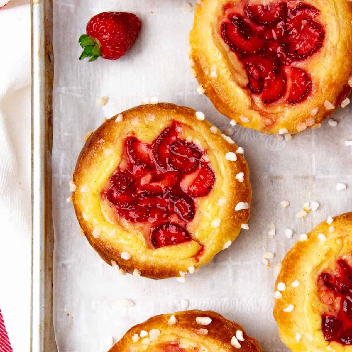 33 Best French Pastries and Desserts - The Flavor Bender