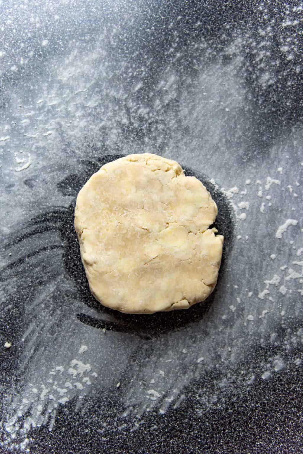 How to make pie crust (for beginners) - The Flavor Bender