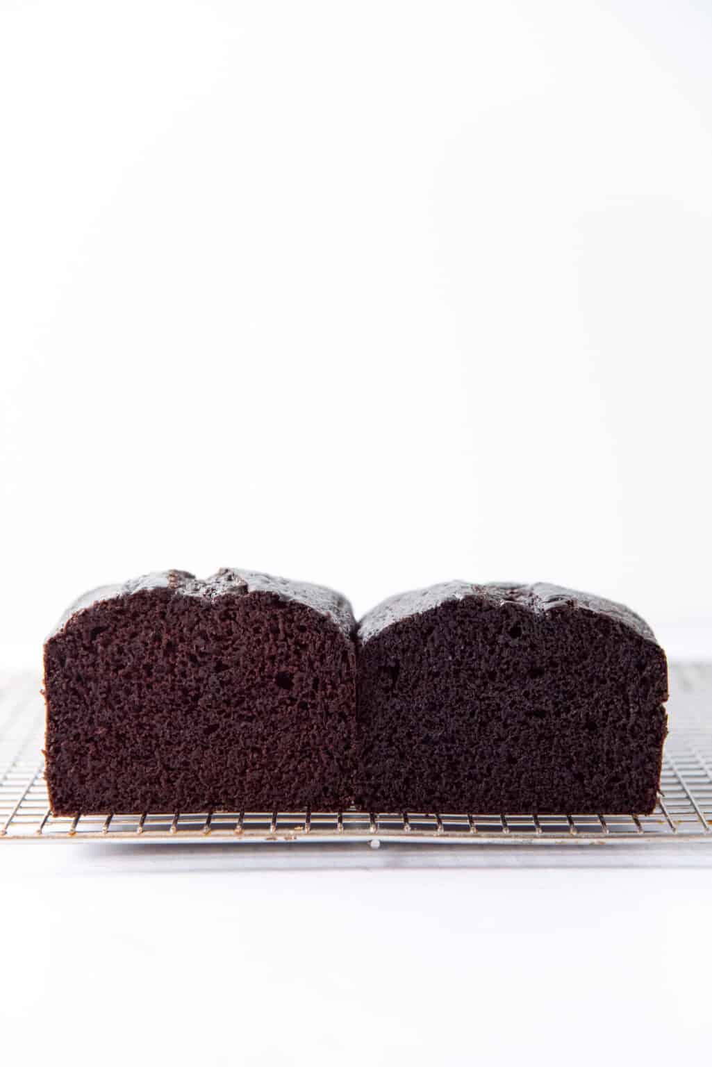Baking 101 : Dutch Process vs Natural Cocoa powder - The Flavor Bender