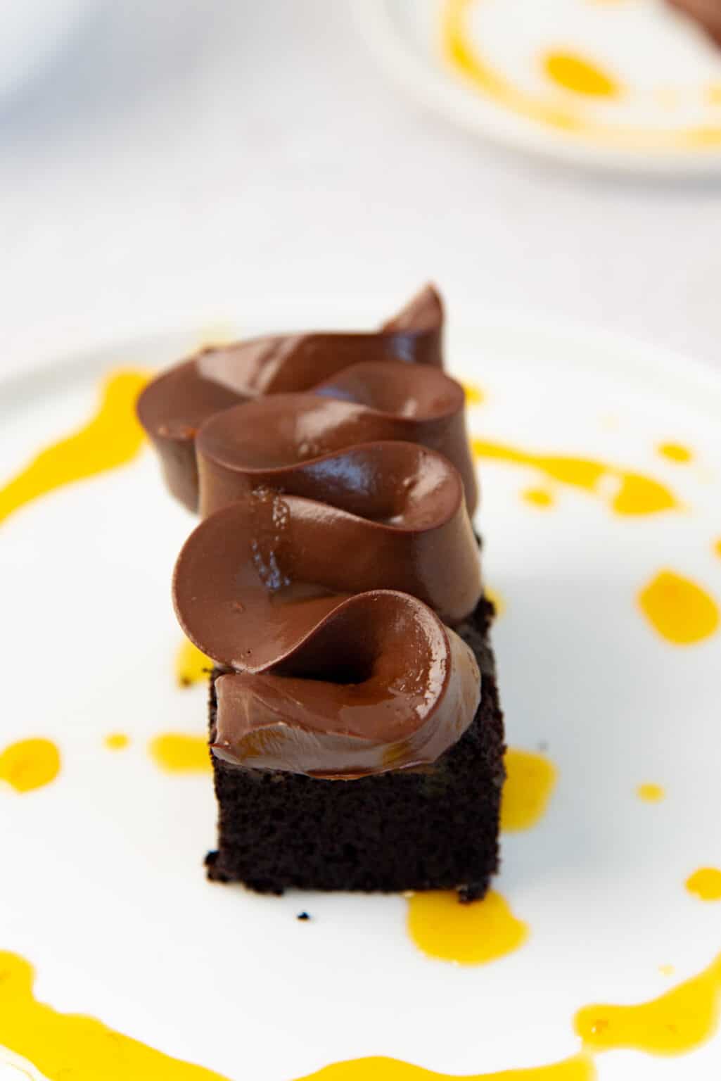 Creamy Chocolate Cremeux (Foolproof Recipe) - The Flavor Bender