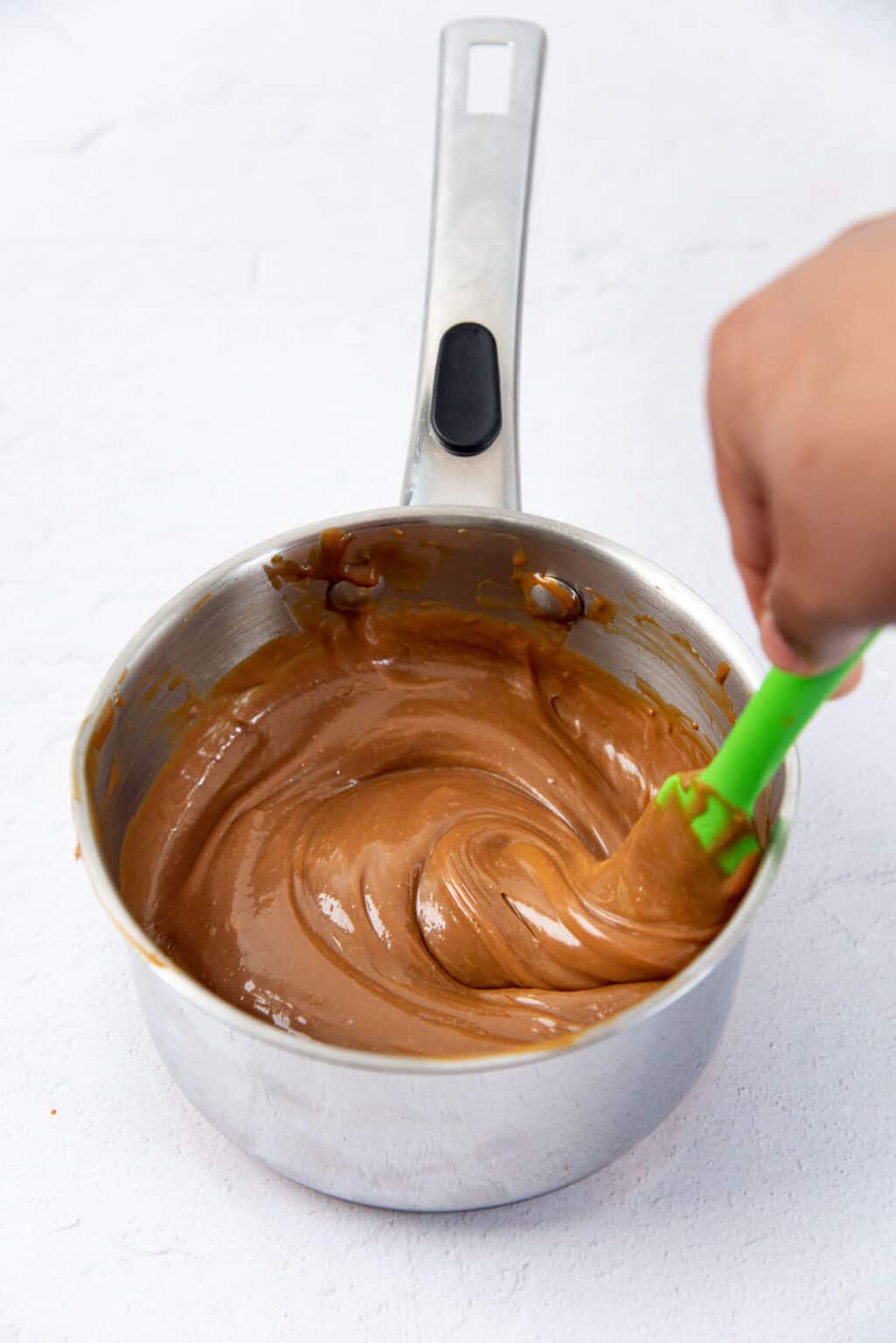 Easy Dulce De Leche - The Flavor Bender