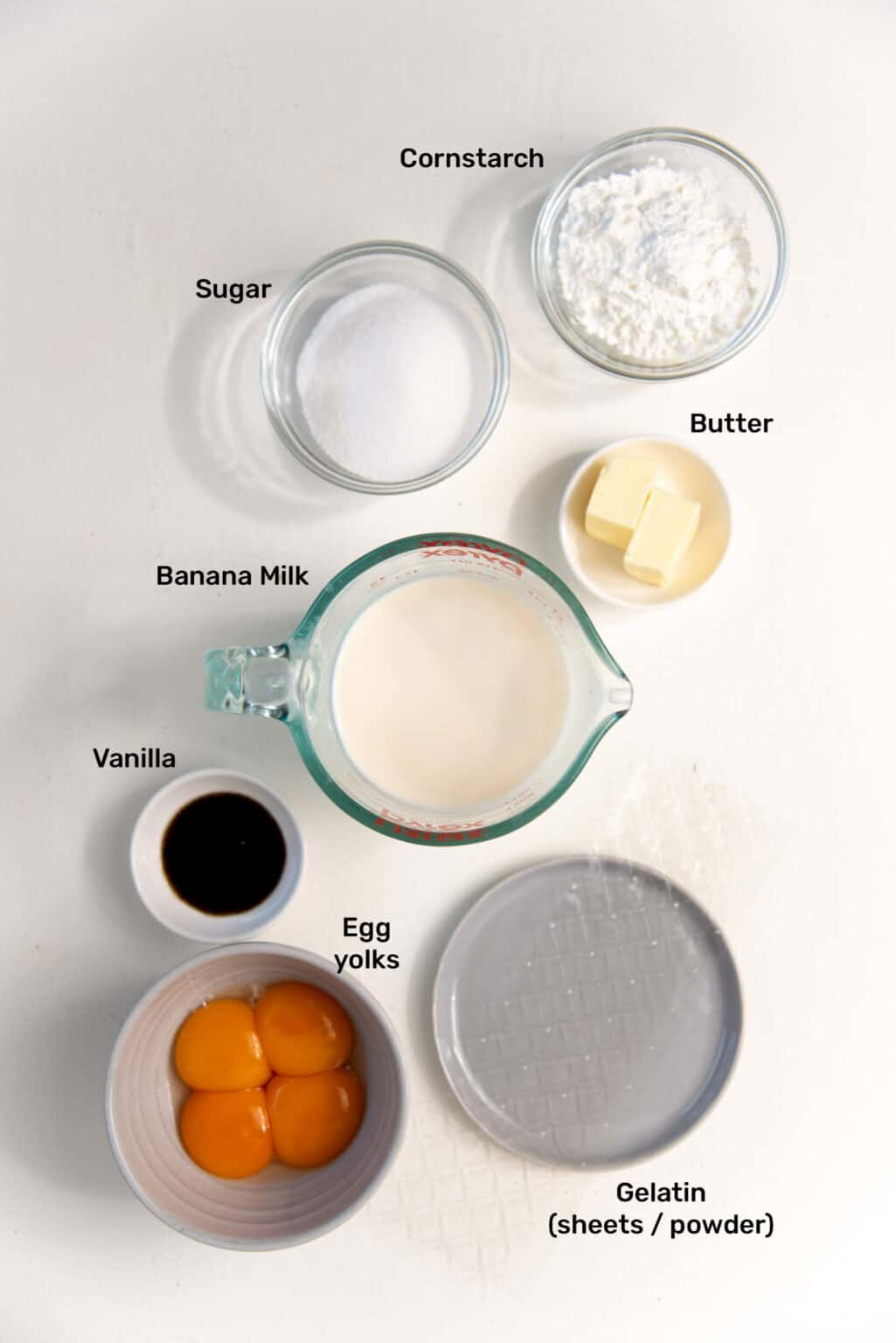 The Best Banana Cream Pie (Caramel Banana Cream Pie) - The Flavor Bender