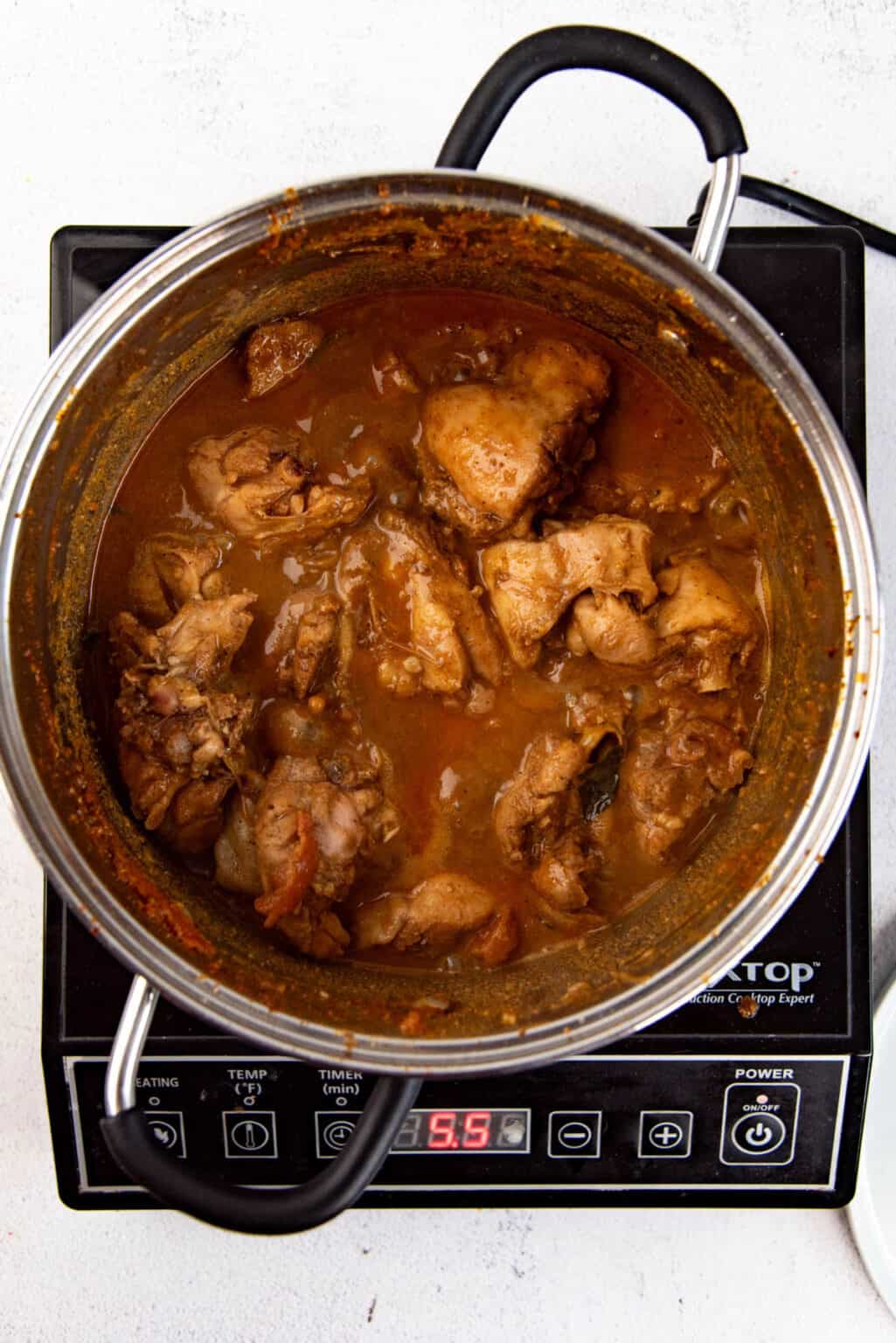 Best Chicken Curry Recipe (Sri Lankan Chicken Curry) - The Flavor Bender