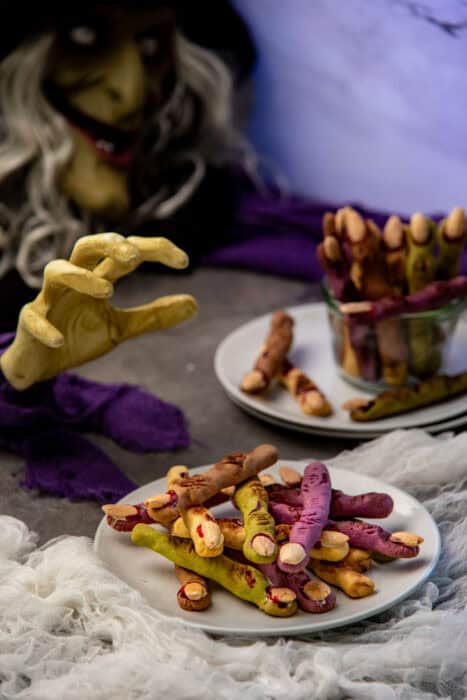 Creepy Witch Finger Cookies (Halloween Cookies) - The Flavor Bender