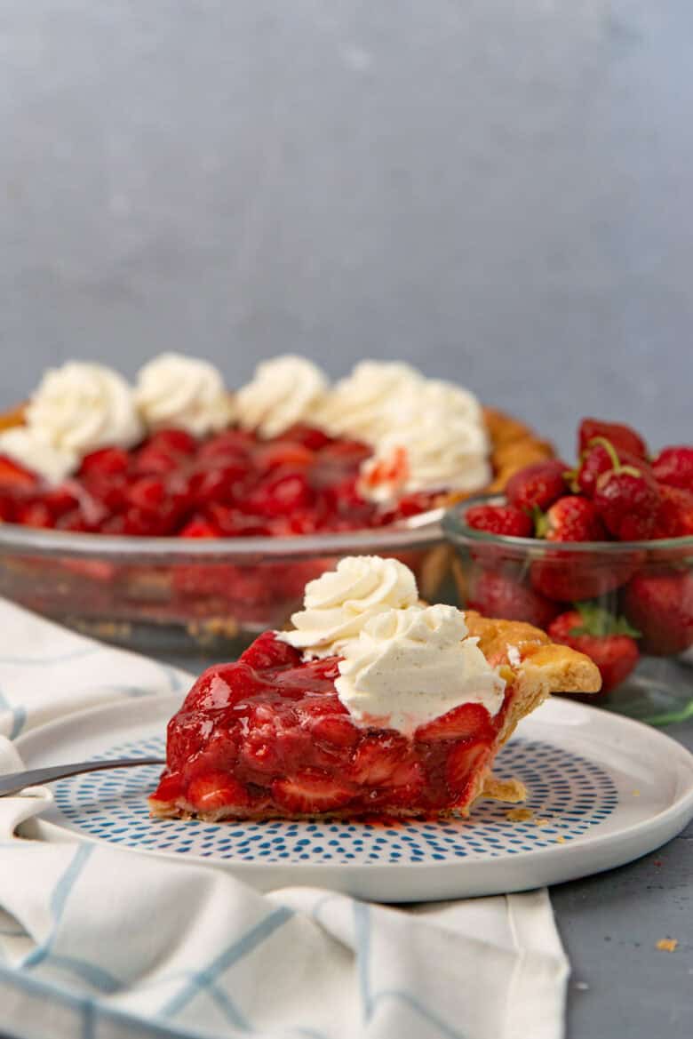 Easy Fresh Strawberry Pie Recipe (Without Jello) - The Flavor Bender