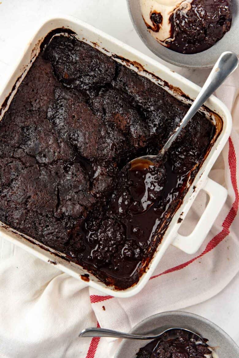 Chocolate Self Saucing Pudding (Pudding Cake) - The Flavor Bender