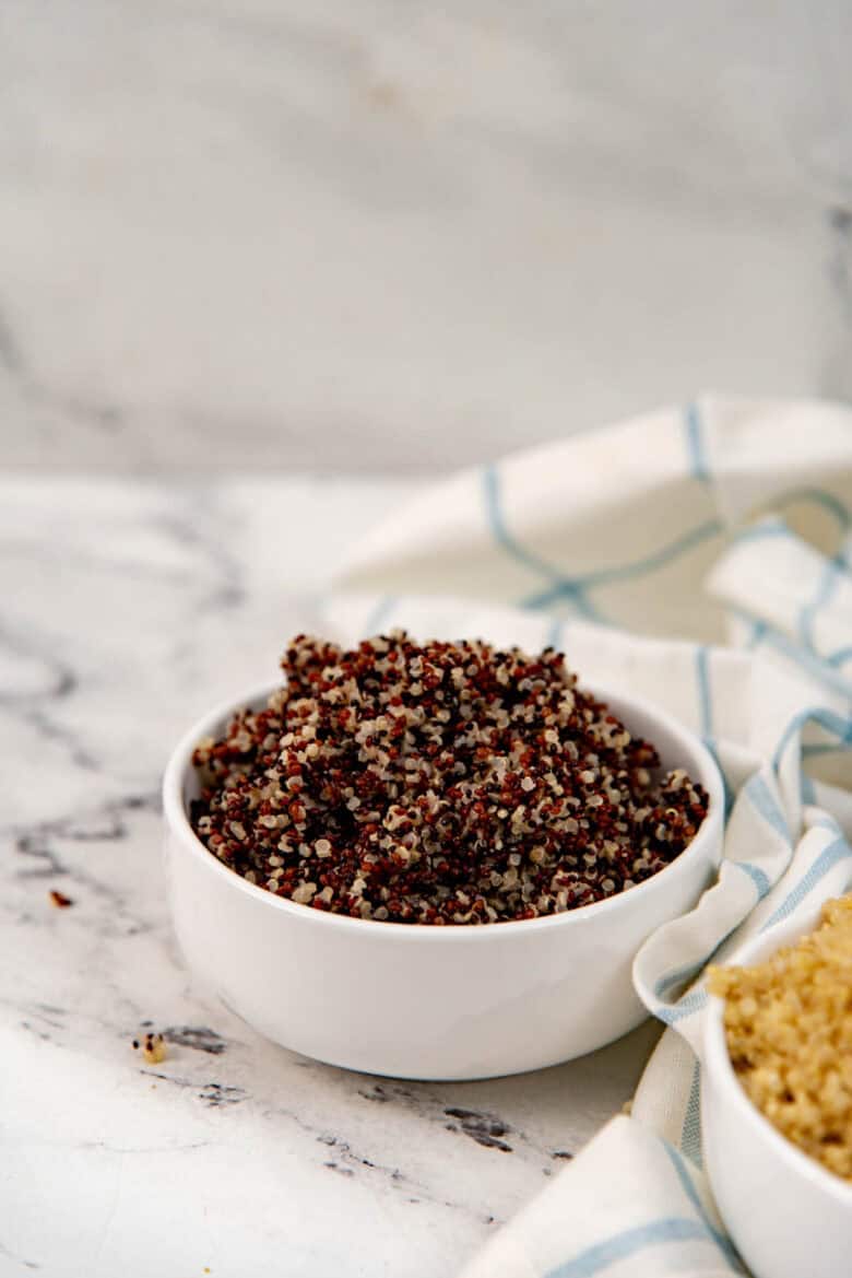 How To Cook Perfect Fluffy Quinoa (On The Stove) - The Flavor Bender