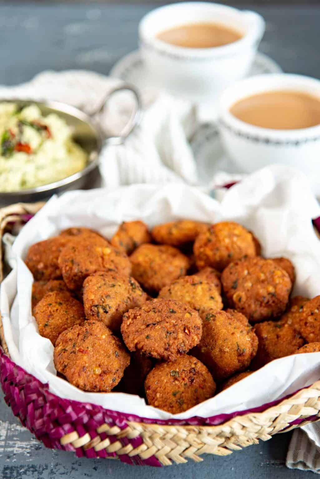 Dal Vada Recipe (Parippu Vada | Lentil Fritters) - The Flavor Bender