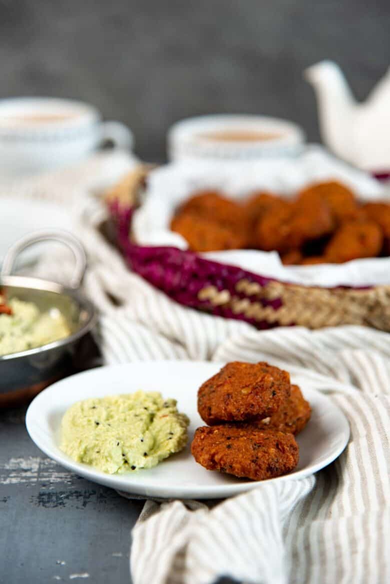 Dal Vada Recipe (Parippu Vada | Lentil Fritters) - The Flavor Bender