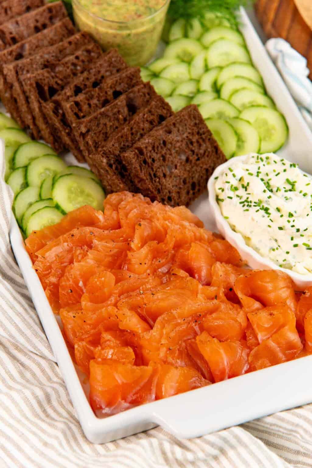 The Best Salmon Gravlax (So Easy!) - The Flavor Bender