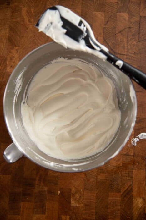 Foolproof Stabilized Whipped Cream (Best Method) - The Flavor Bender